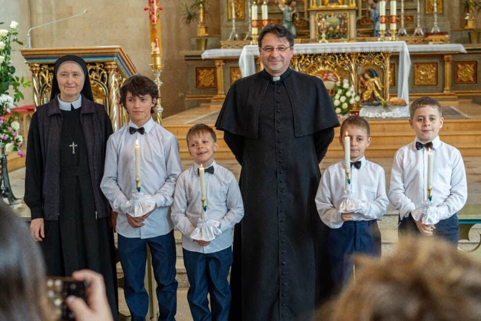 Very Young Catholics in Kazakhstan - Holy Heroes